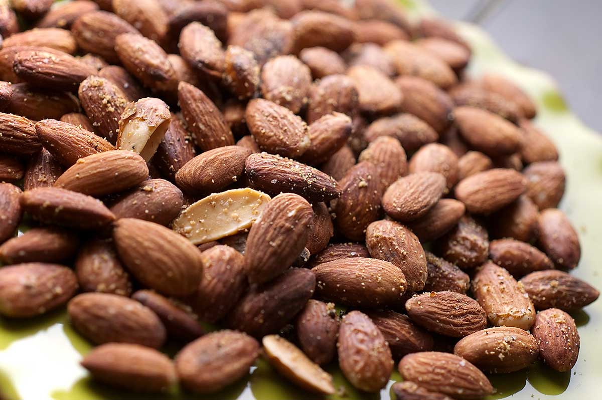 Garlic Pepper Almonds - Life's Ambrosia